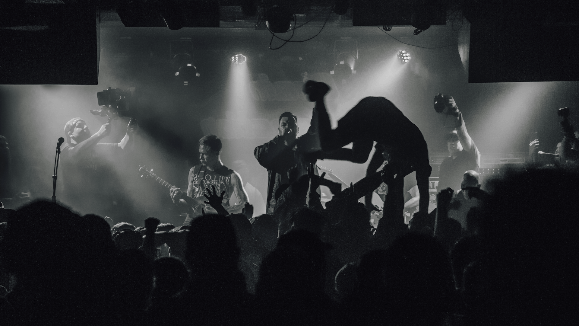 Left-Handed Punk Rock Legends – Lefties' Rights